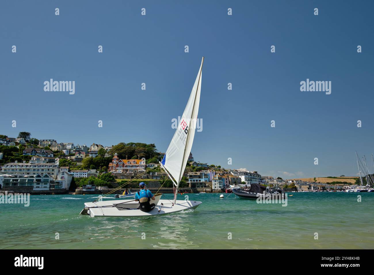 Sailing boat on the Salcombe Estuary off Mill Bay, Devon, UK Stock ...