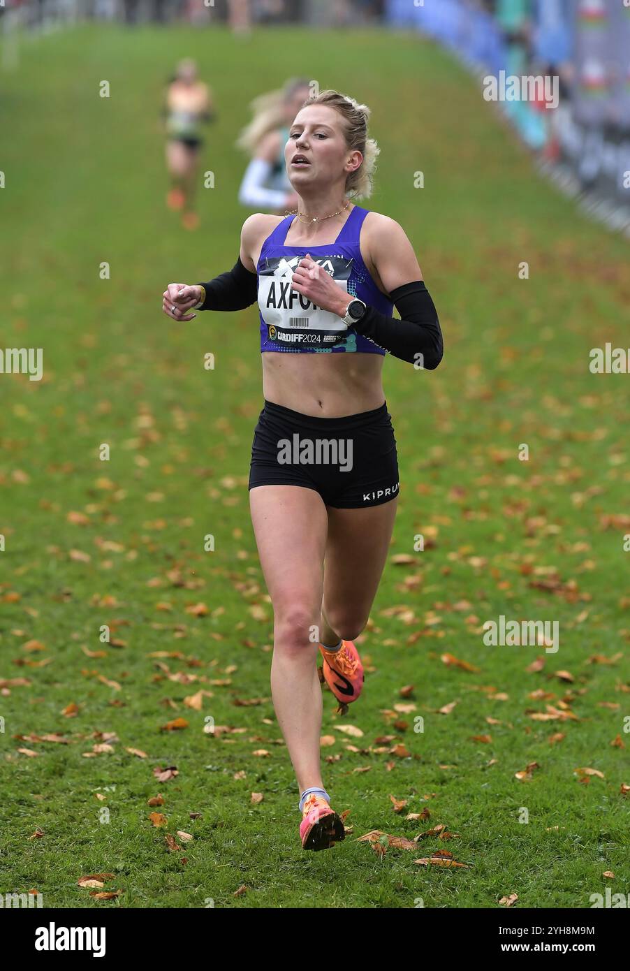 Kate Axford of Belgrave Harriers competing in the senior women’s race ...