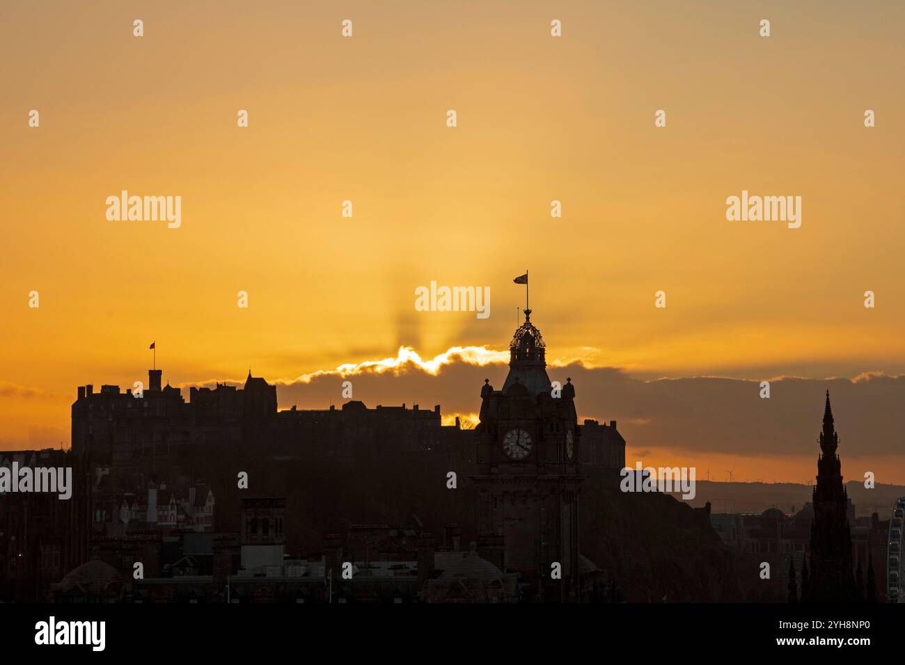 Edinburgh city centre, Scotland, UK. 10 November 2024. After an ...