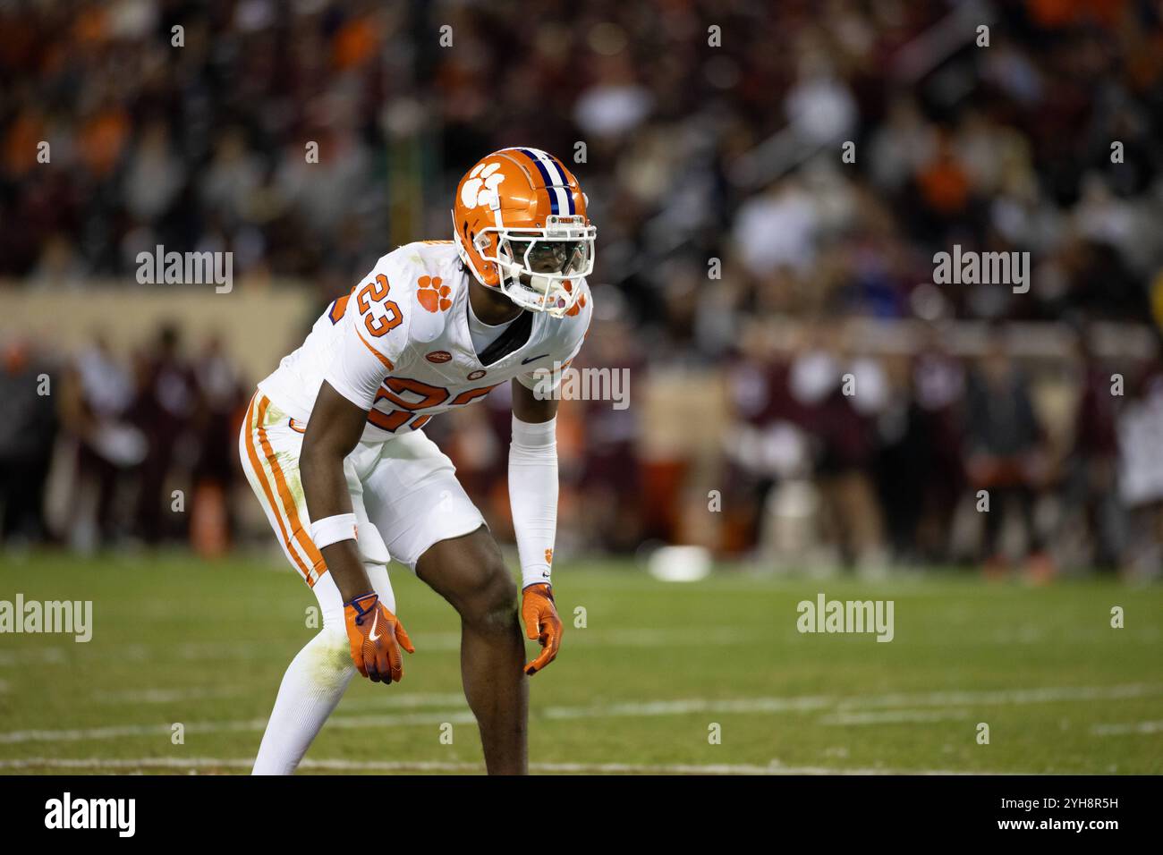 Blacksburg, VA, USA. 9th Nov, 2024. Clemson Tigers cornerback Ashton ...