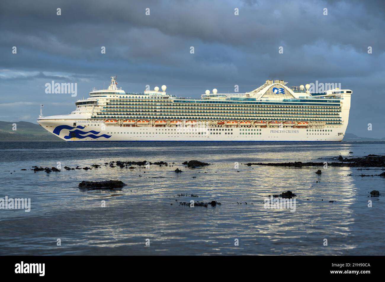 Caribbean Princess, a Grand class cruise ship operated by Princess ...