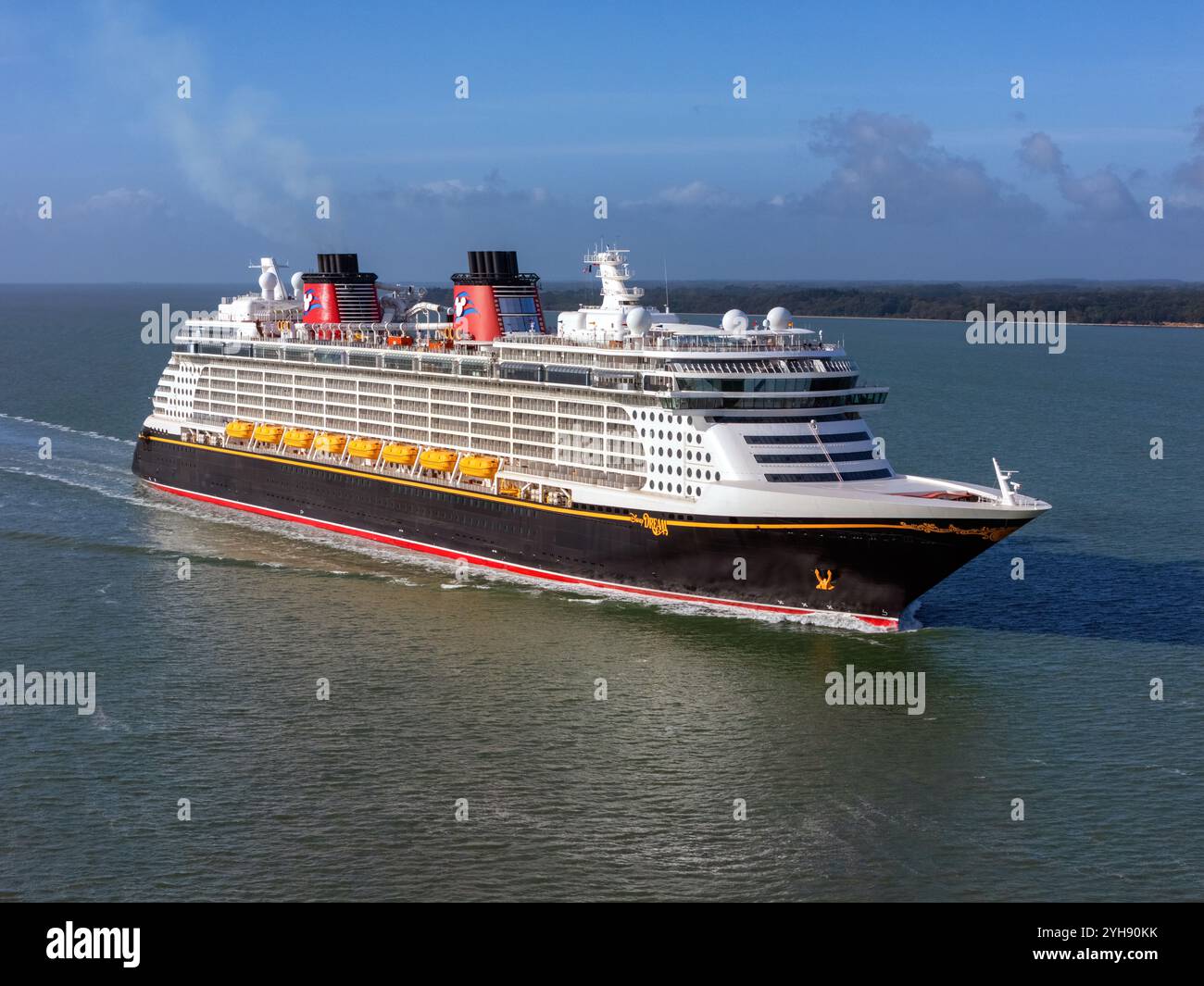 Aerial view of the Dream class cruise ship Disney Dream operated by ...