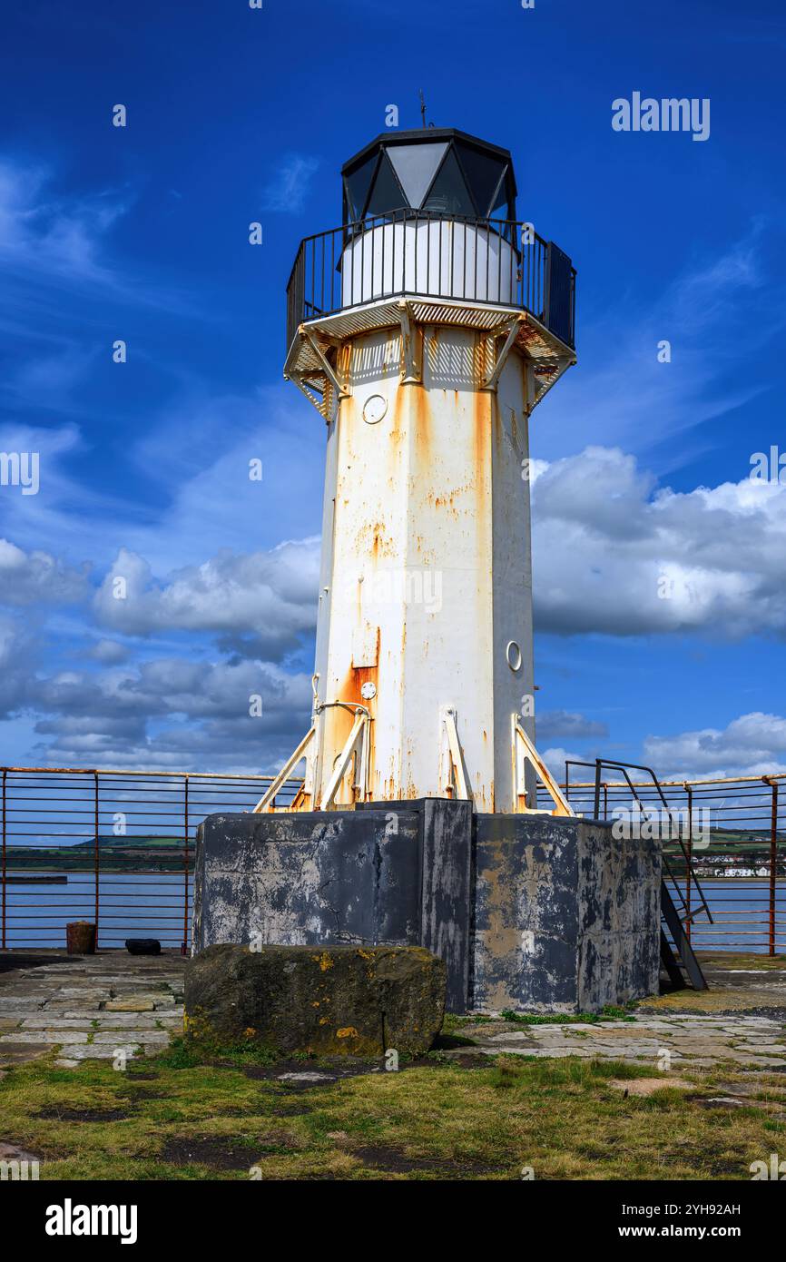 The lighthouse and fog signal located on the South Pier of Ardrossan ...