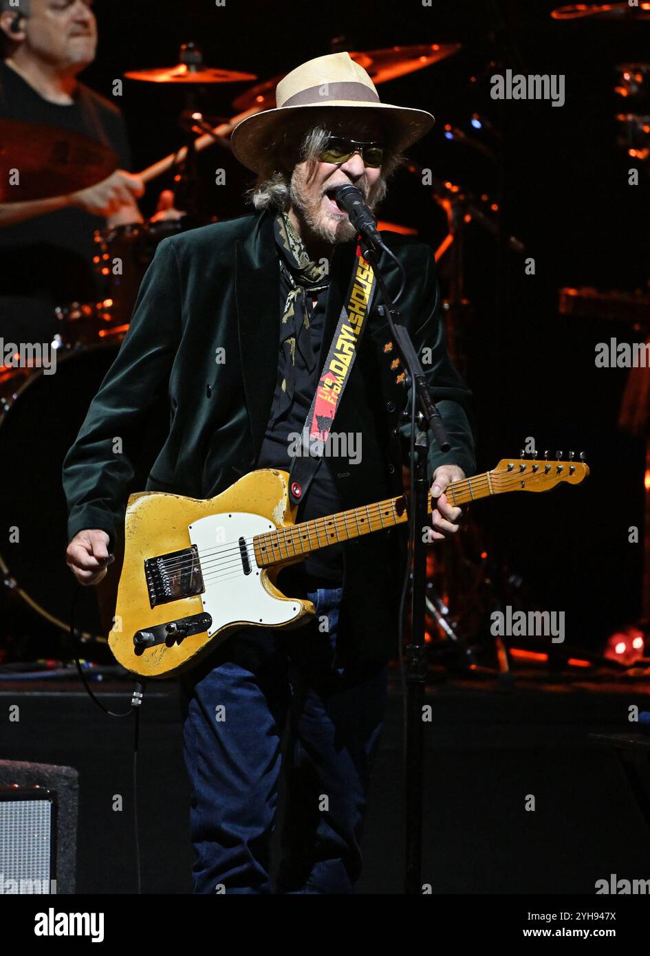 Hollywood FL, USA. 09th Nov, 2024. Daryl Hall performs during The Live ...