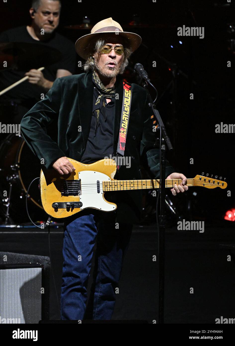 Hollywood FL, USA. 09th Nov, 2024. Daryl Hall performs during The Live ...