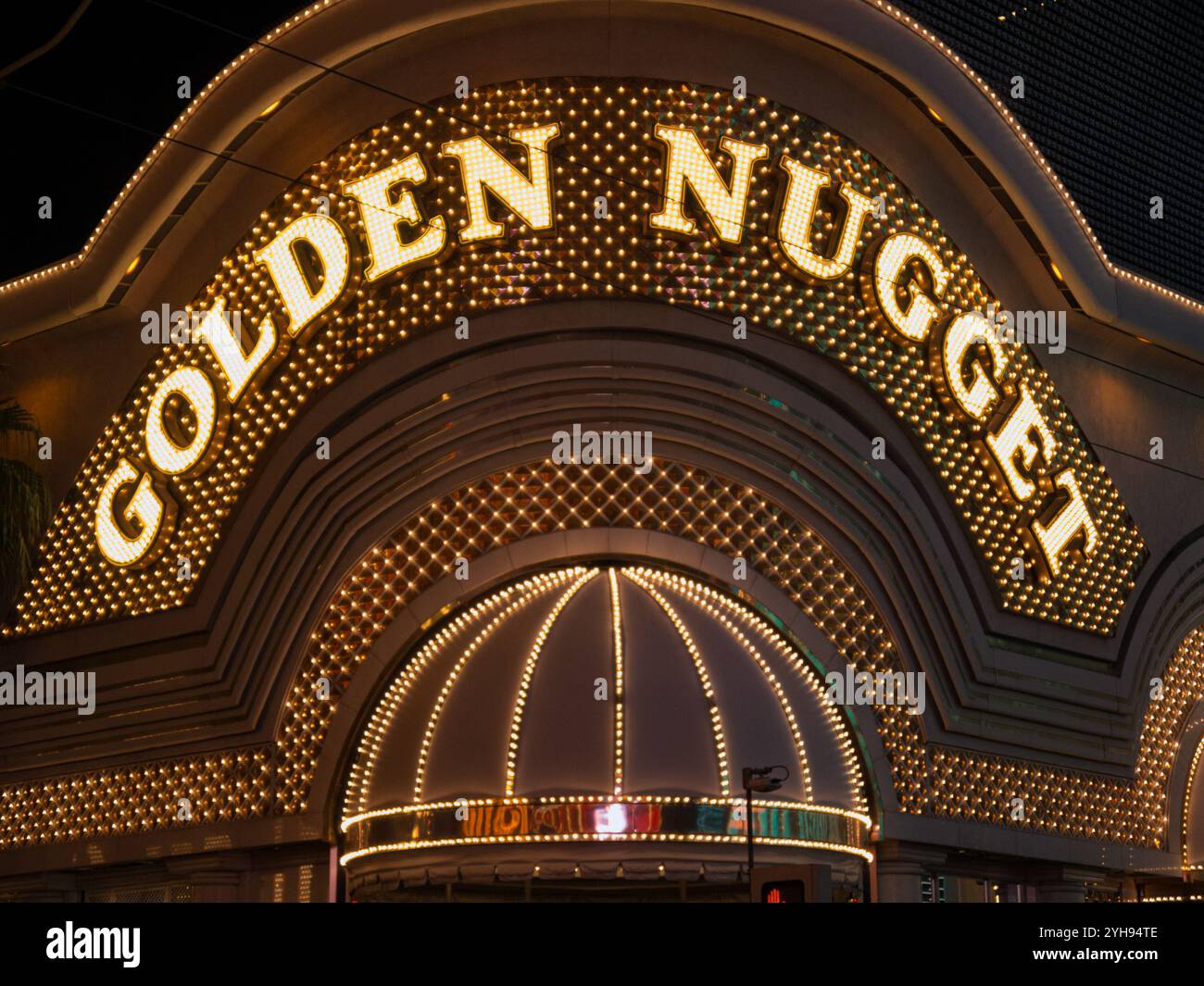 Golden nugget neon sign hi-res stock photography and images - Alamy