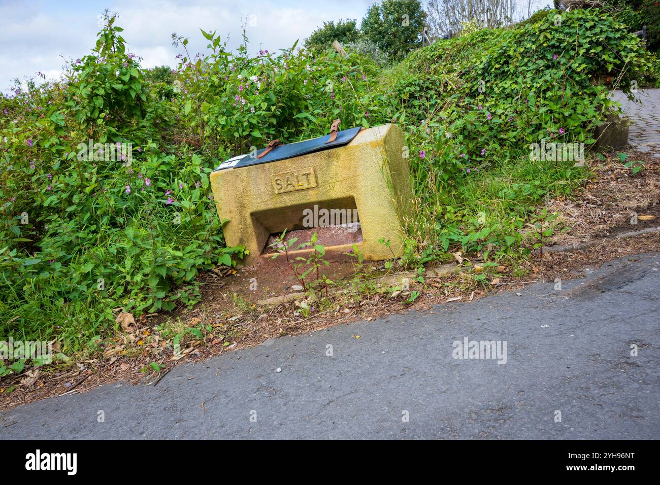 Roadside grit box hi-res stock photography and images - Alamy