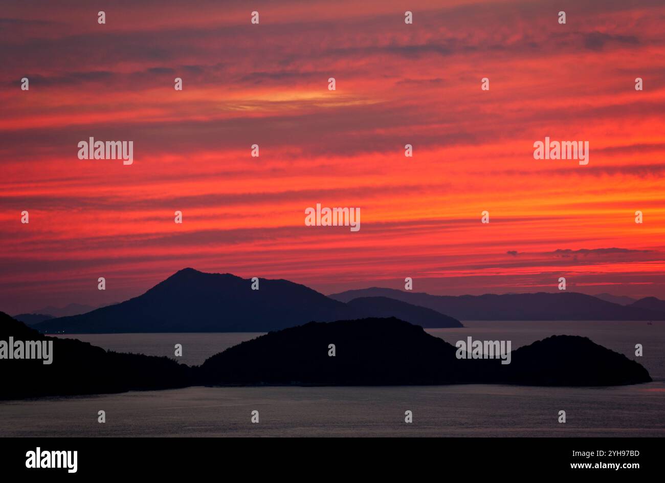 Sunset over the Seto Naikai (Seto Inland Sea) as seen from Washuzan ...