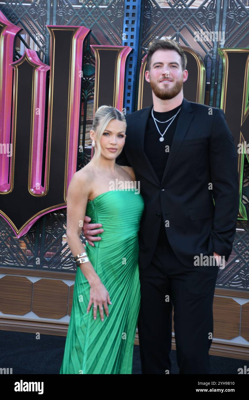 Los Angeles, California, USA 9th November 2024 Dancer Witney Carson and ...