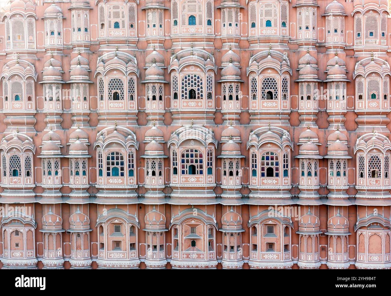 Magnificent hawa mahal palace hi-res stock photography and images - Alamy