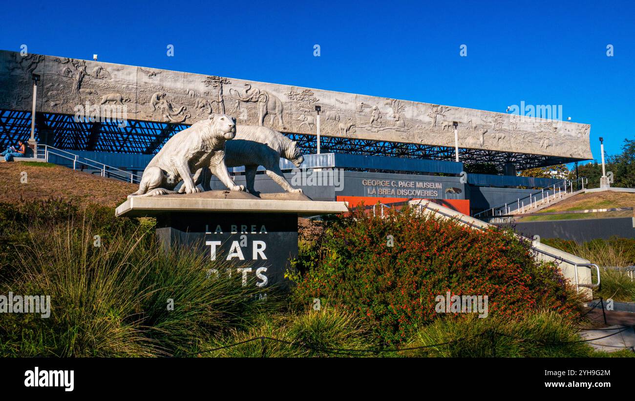 Los Angeles, USA. 9th November, 2024. The entrance to the La Brea Tar ...