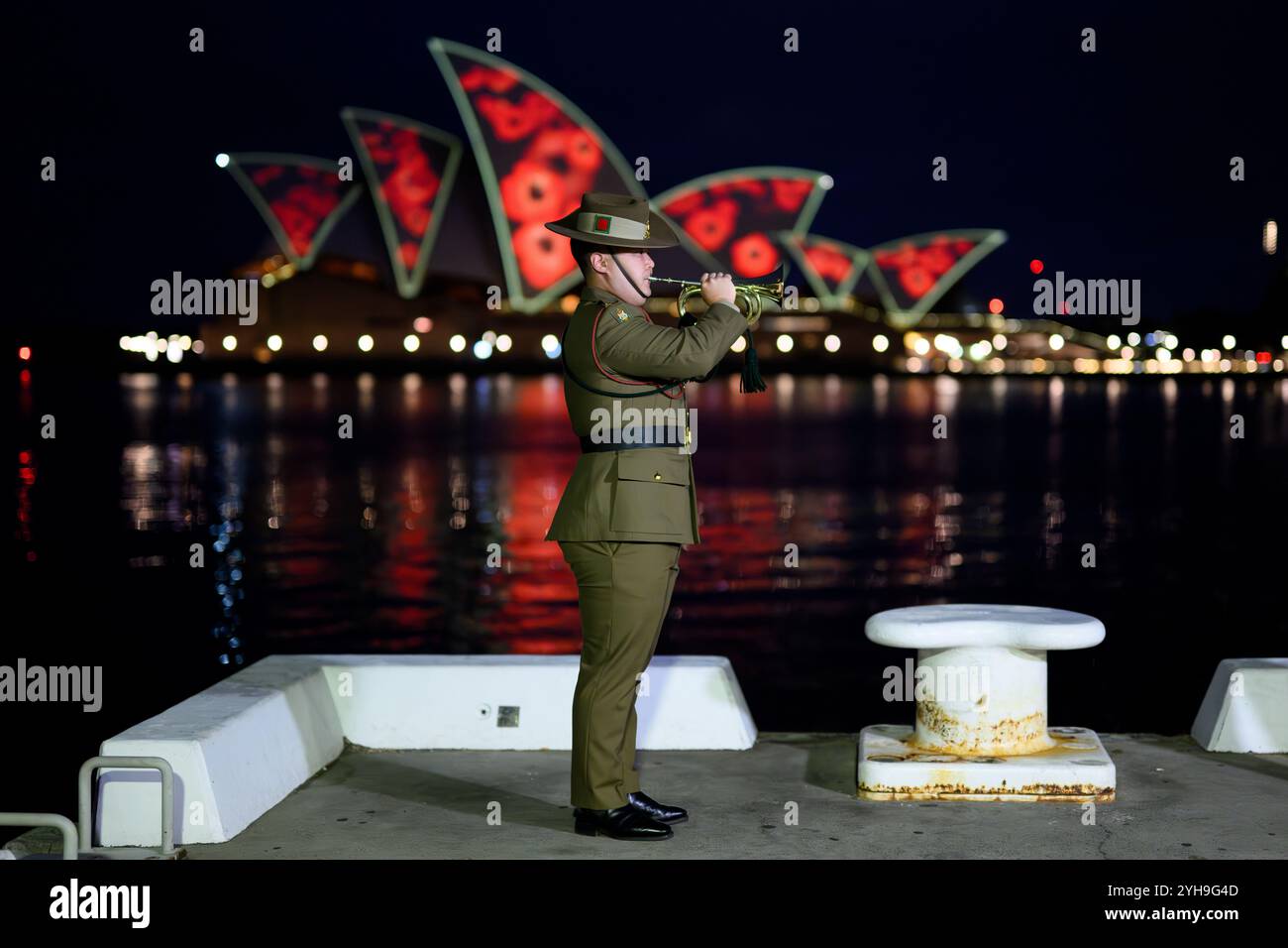 Sydney, Australia. 11th Nov, 2024. Australian Army Band Sydney Bugler ...