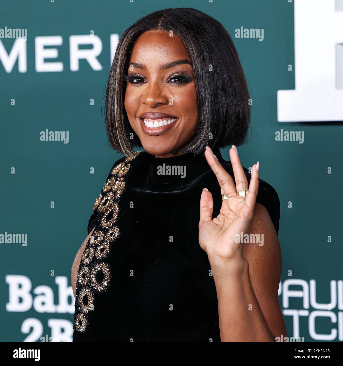 WEST HOLLYWOOD, LOS ANGELES, CALIFORNIA, USA - NOVEMBER 09: Kelly ...