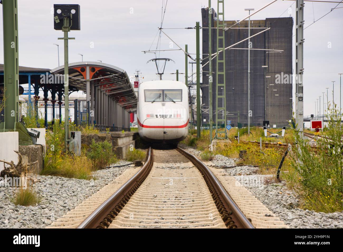 Smooth train ride hi-res stock photography and images - Alamy