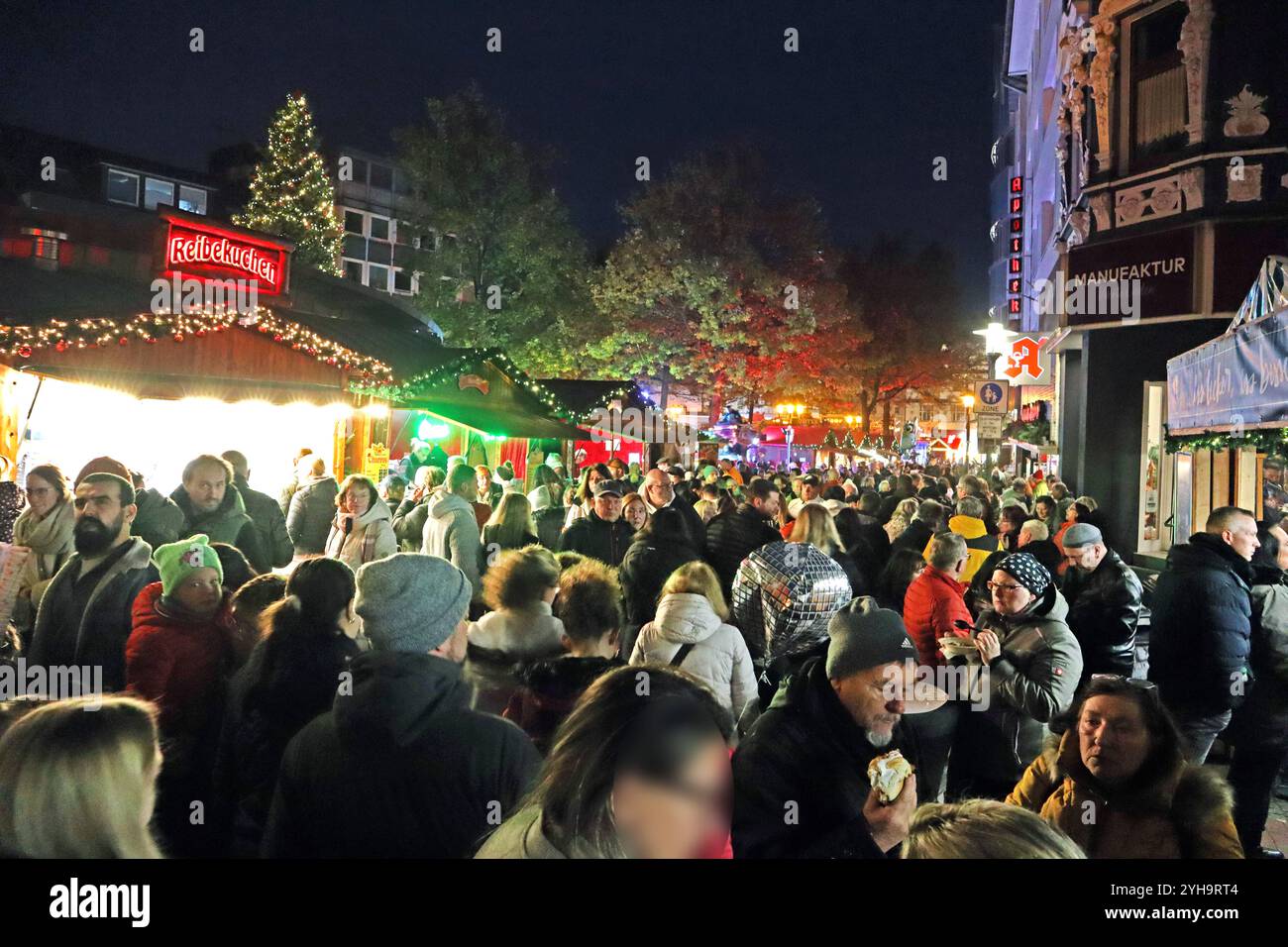 Lkw aufkommen hi-res stock photography and images - Alamy