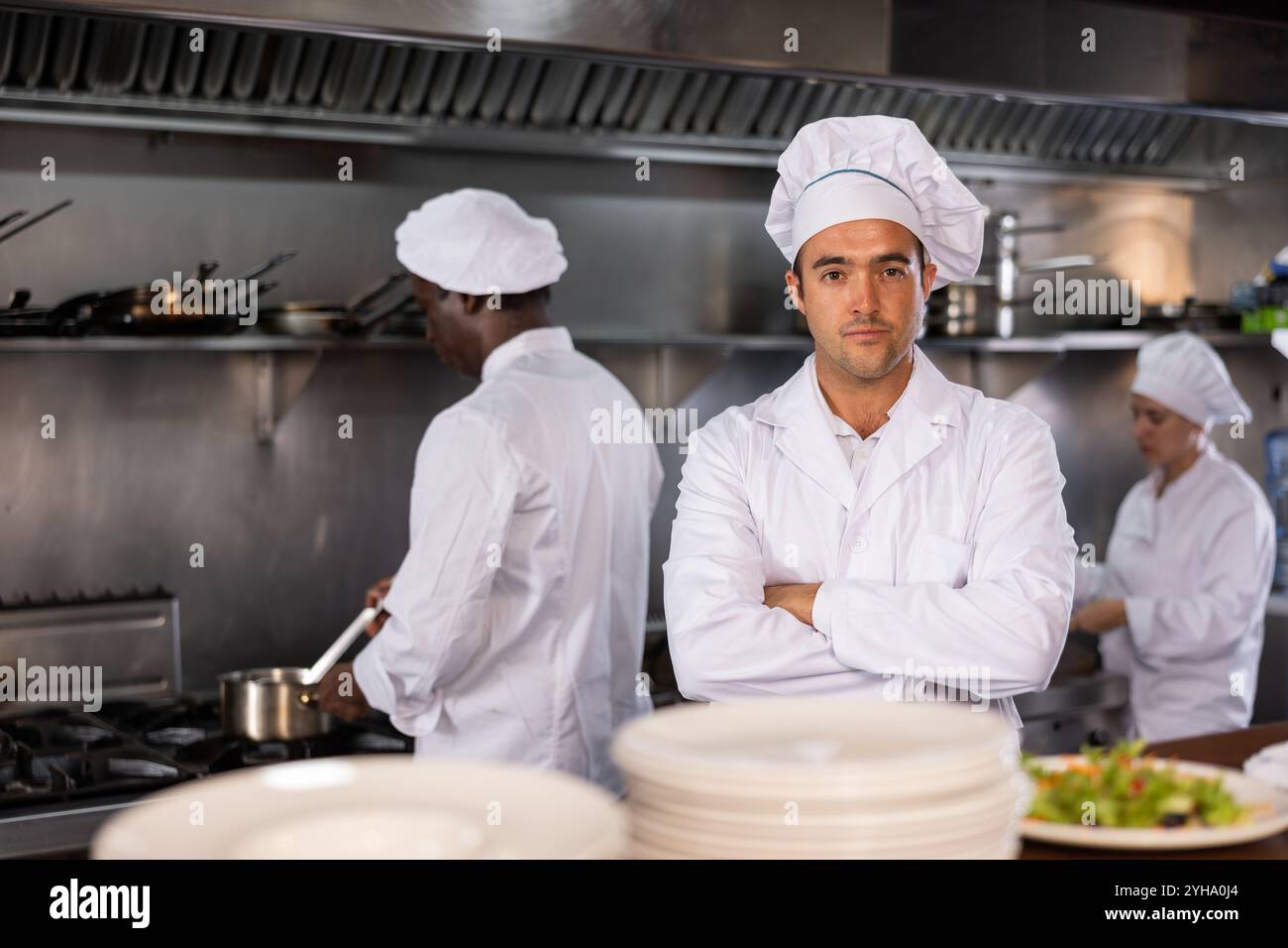 Portrait focused man chef hi-res stock photography and images - Alamy