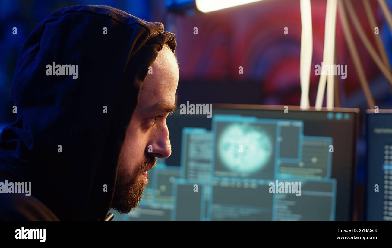Hacking digital devices hi-res stock photography and images - Alamy