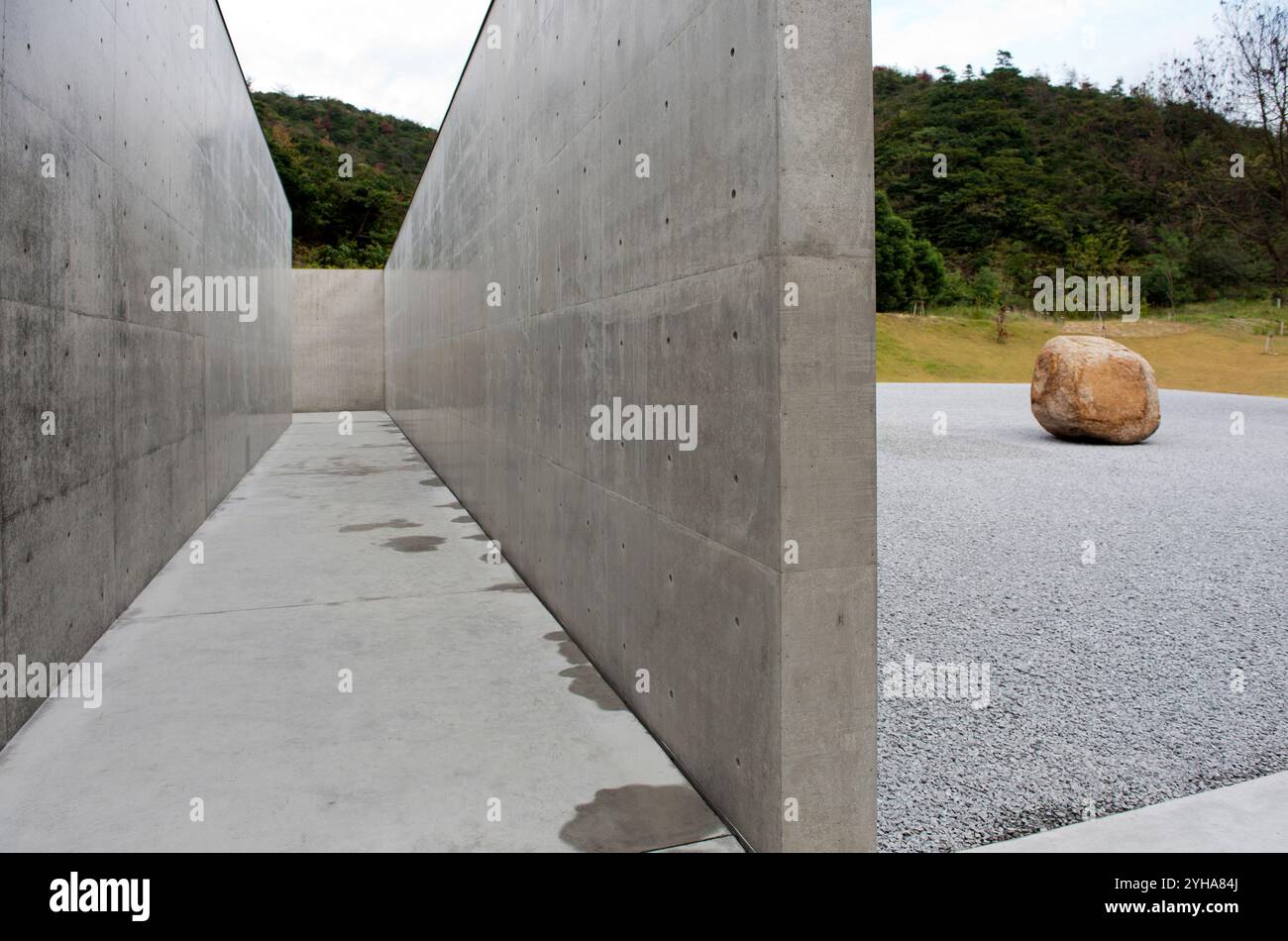 Austere, plain, simple concrete structure style of architect Ando Tadao ...