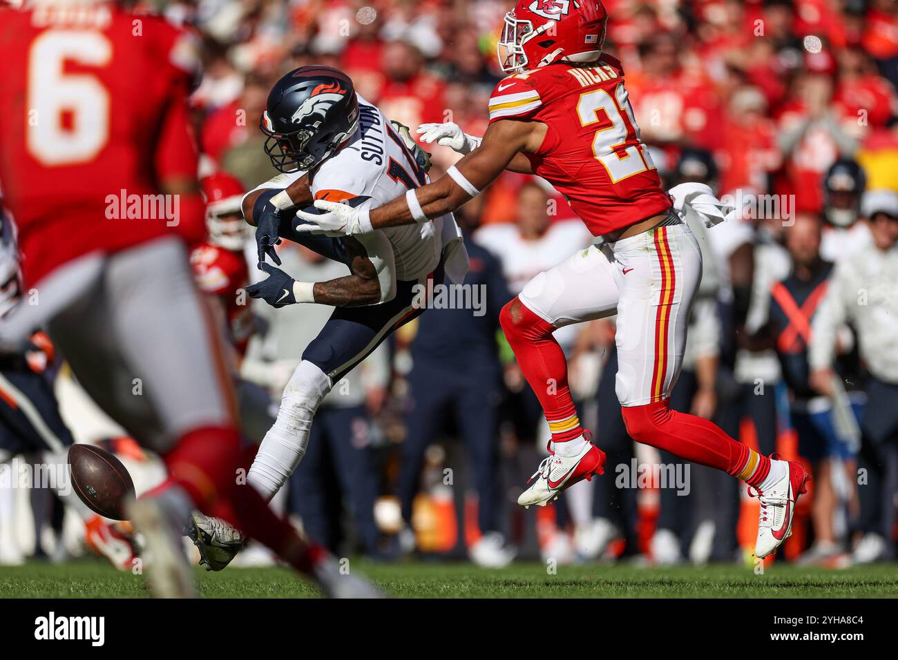 November 10, 2024: Kansas City Chiefs safety Jaden Hicks (21) breaks up ...