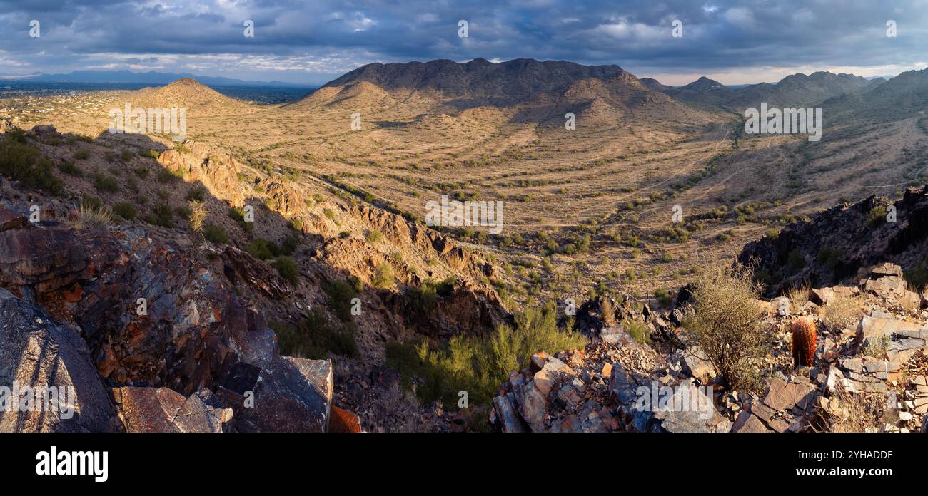 Sonoran desert sunset panorama hi-res stock photography and images - Alamy