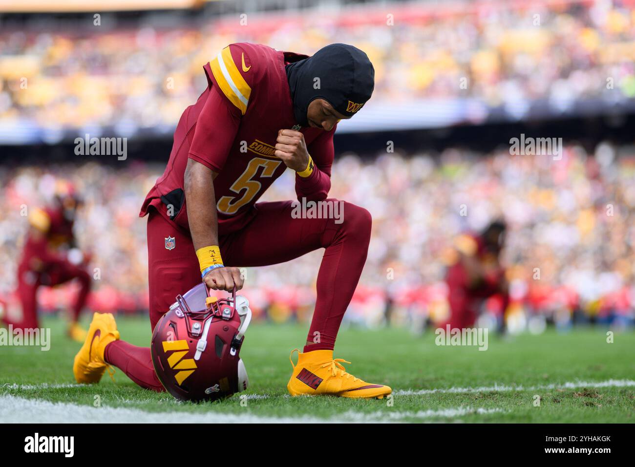 Landover, MD, USA. 10th Nov, 2024. Washington Commanders quarterback ...