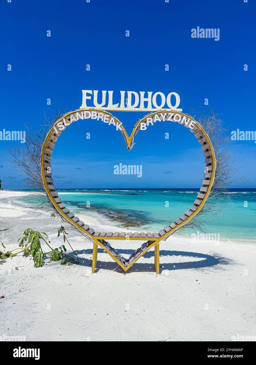 View of Fulidhoo island in the Maldives Stock Photo - Alamy