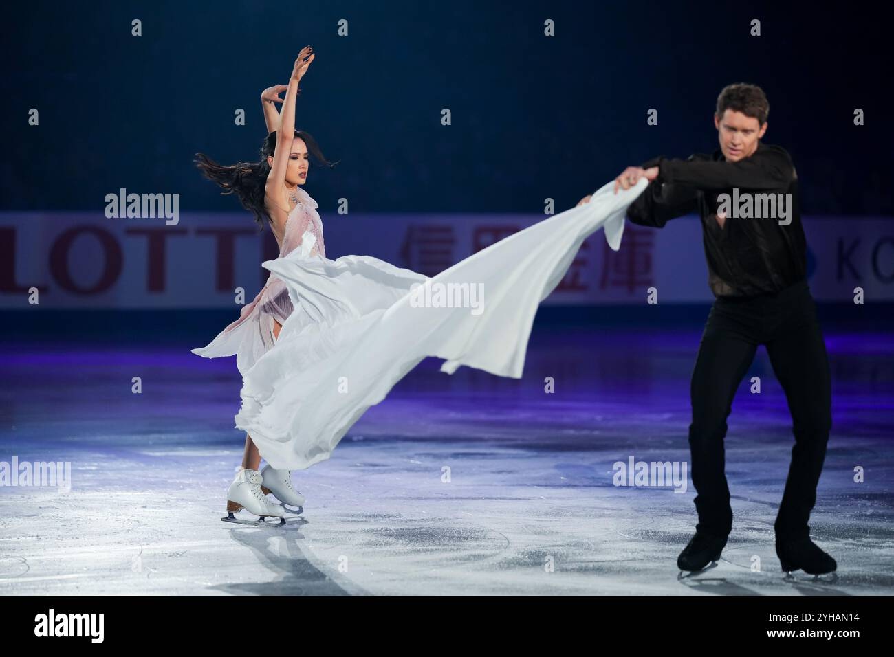 Tokyo, Japan. 10th Nov, 2024. Madison Chock & Evan Bates (USA) Figure ...