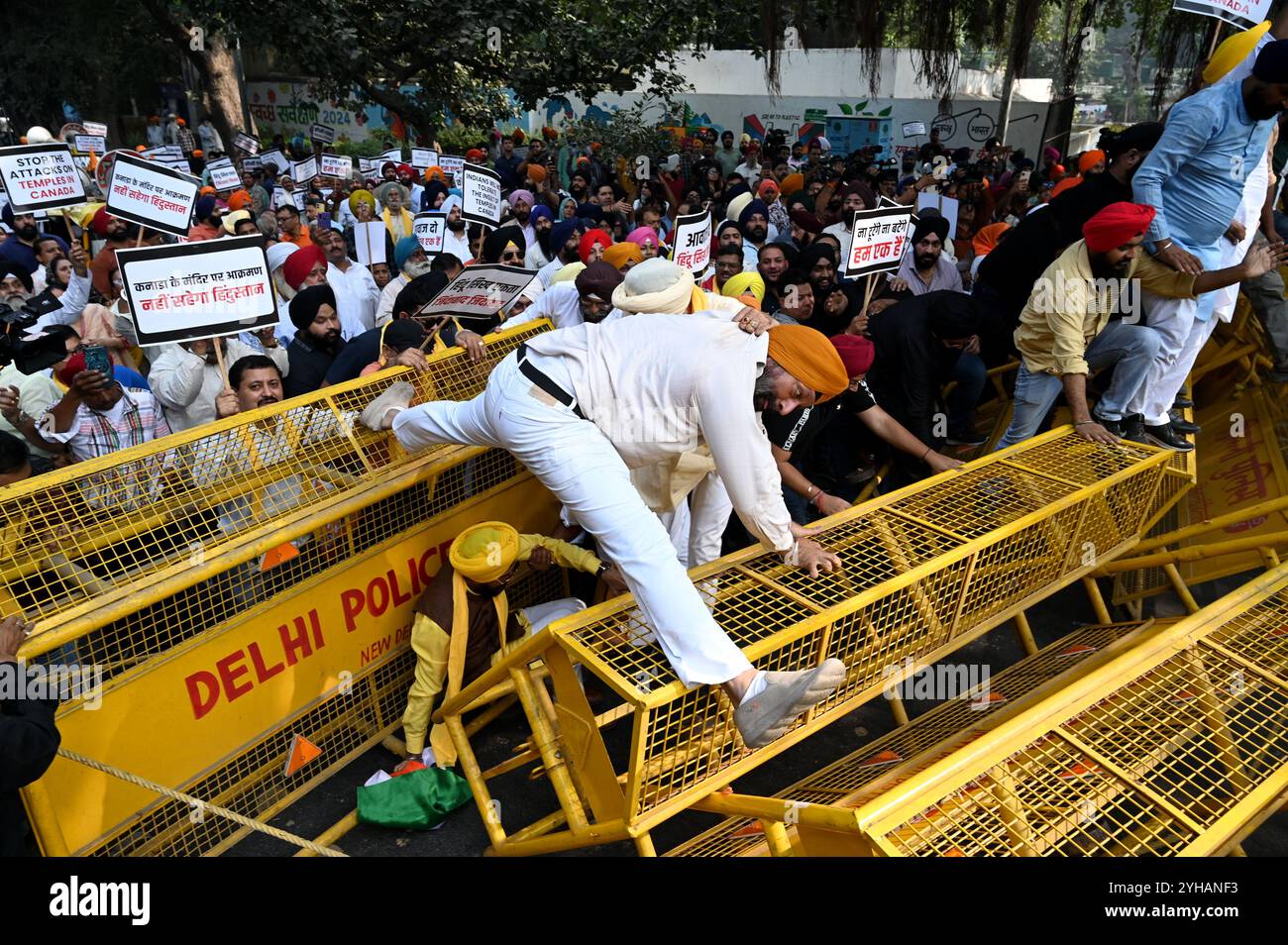 Sikh coalition hi-res stock photography and images - Alamy