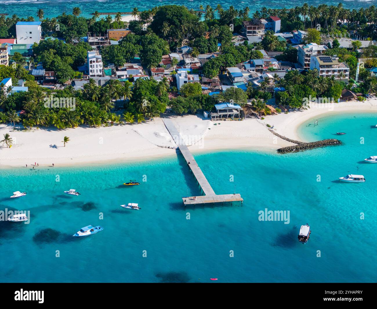 View of Fulidhoo island in the Maldives Stock Photo - Alamy