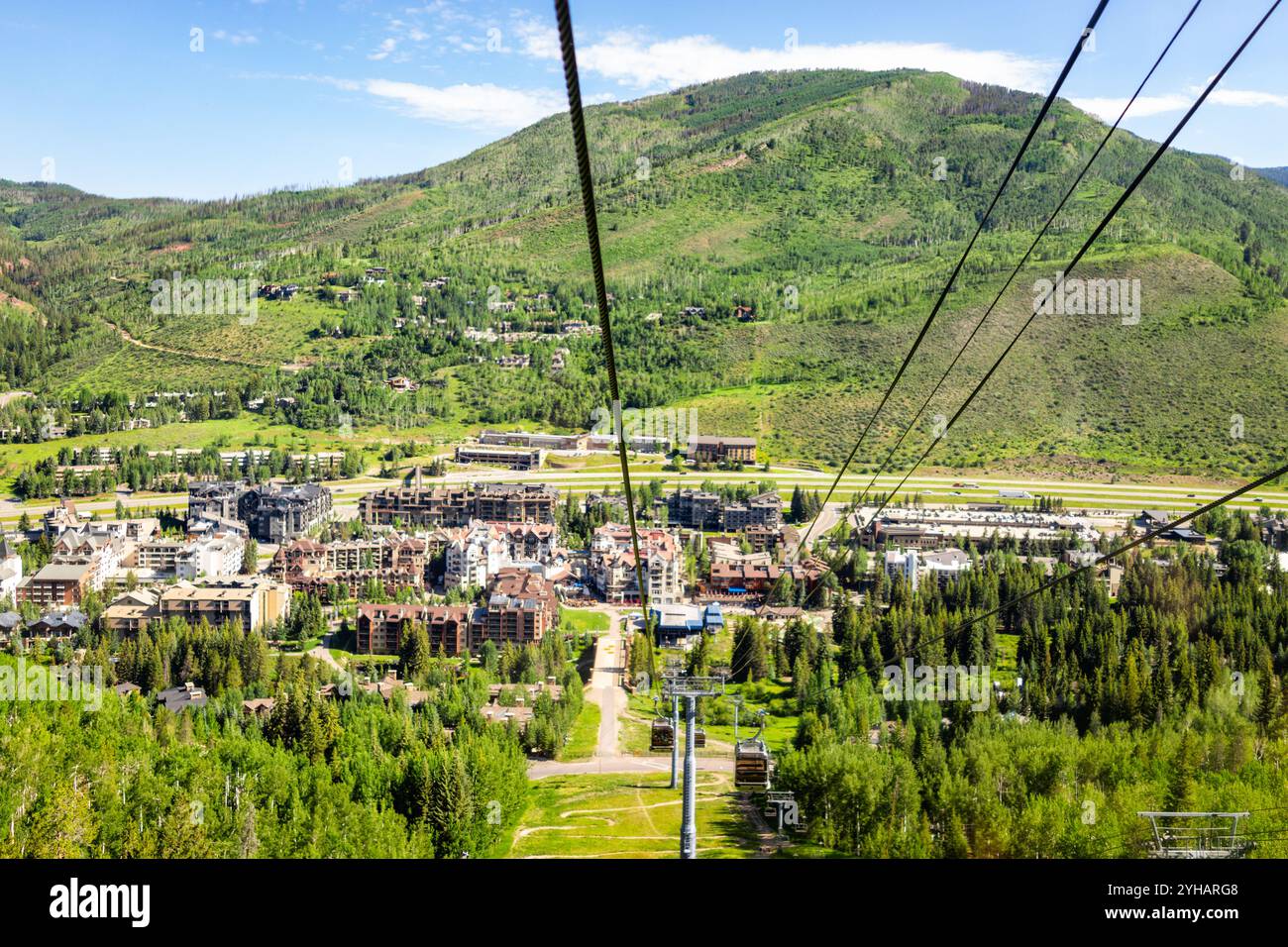 Summer nature trail pov park hi-res stock photography and images - Alamy