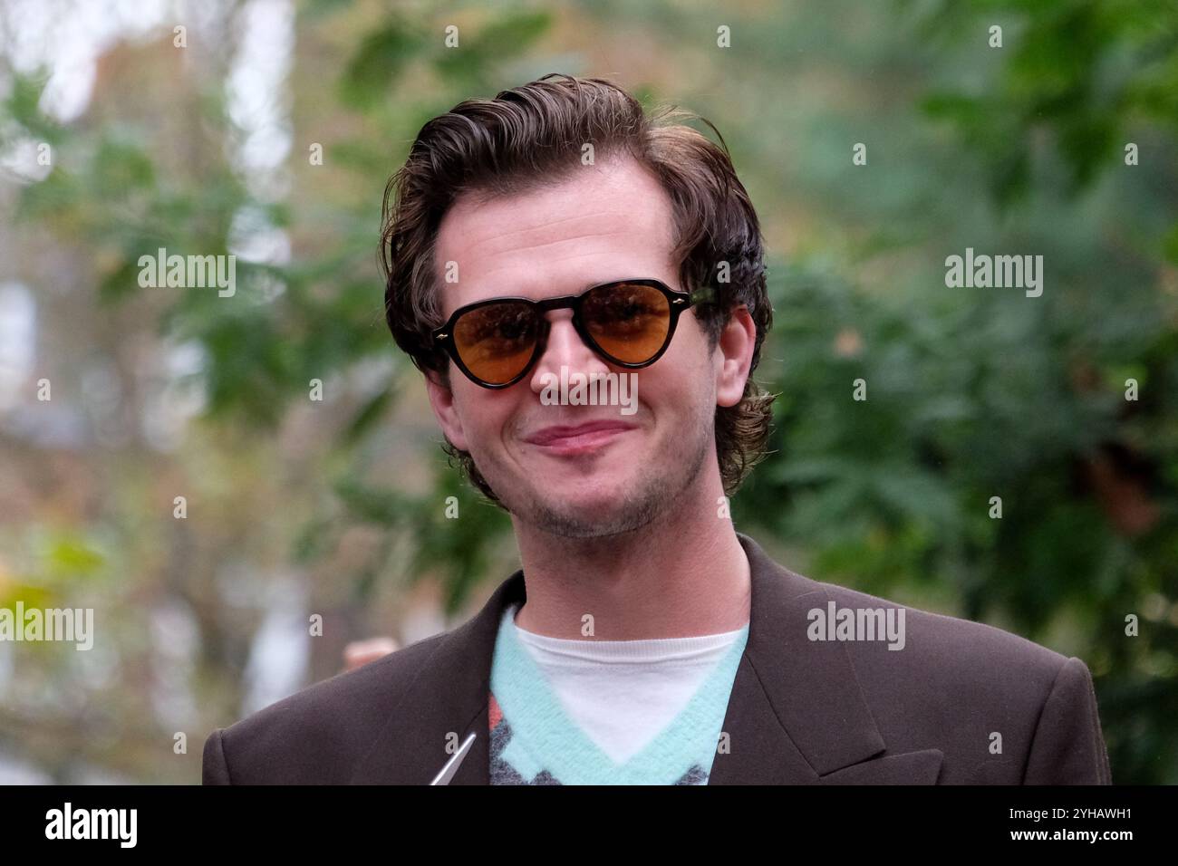 Hundreds gathered for a Harry Styles lookalike competition with a dozen ...