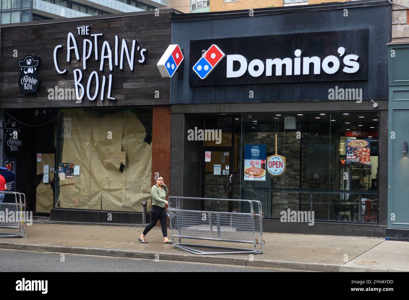 Dominos signage hi-res stock photography and images - Alamy