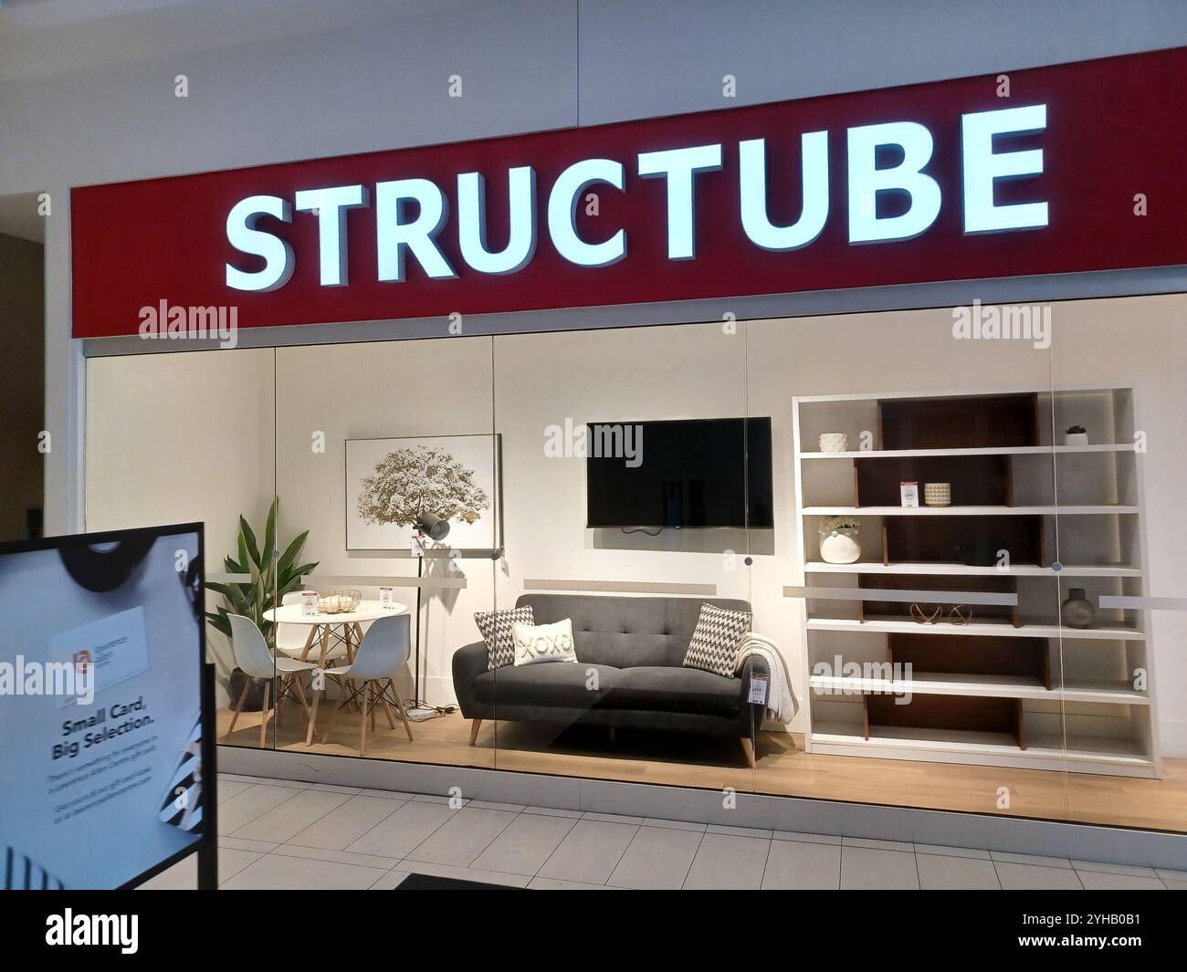 Structube furniture store hi-res stock photography and images - Alamy