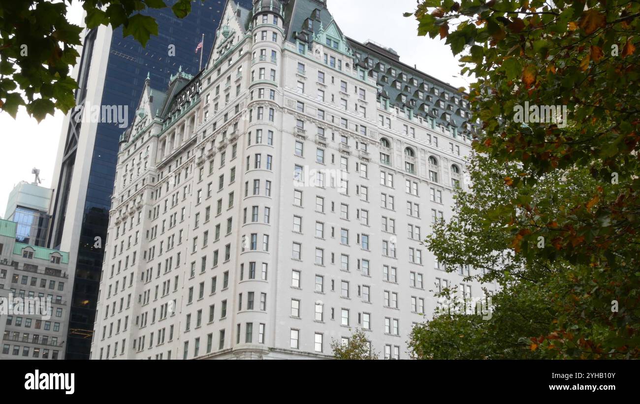 New York City Manhattan Midtown. Central park on 5th Fifth 5 avenue ...