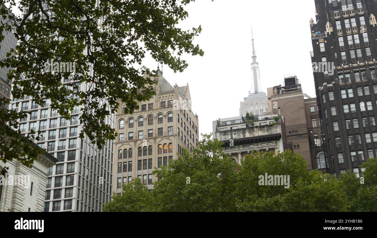 American radiator building in hi-res stock photography and images - Alamy