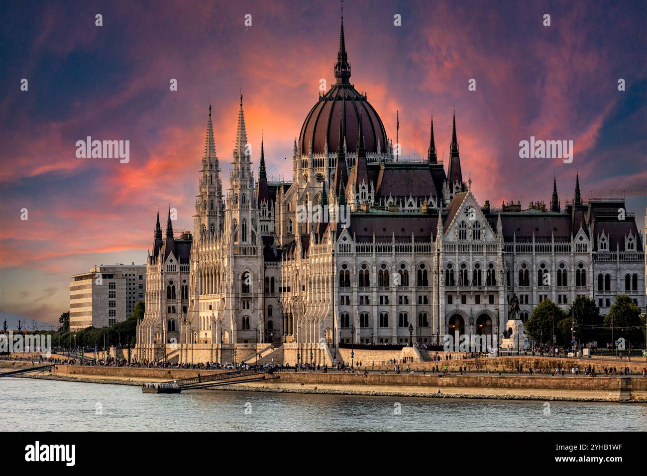 Sunset view of Budapest, highlighting the historic Parliament, Danube ...