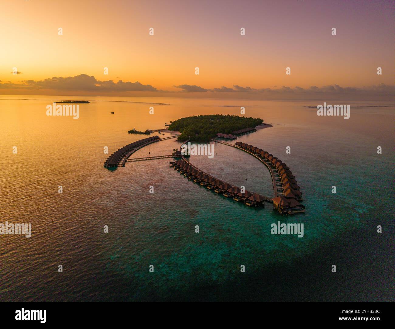 Aerial views of Gaafu Dhaalu Atoll Maguhdhuvaa Island, Maldives Stock ...