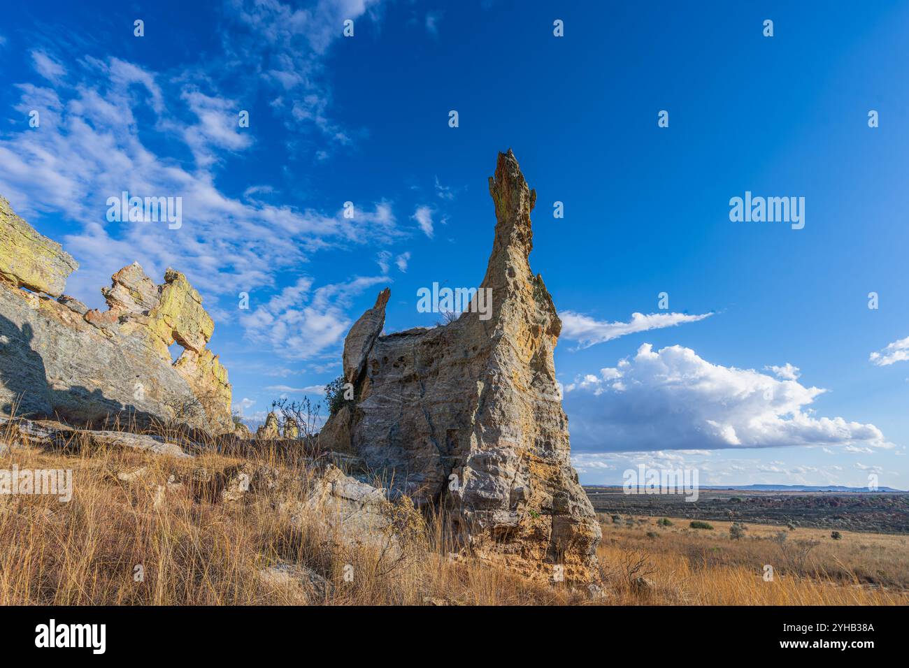 Rock formation and yellow lichen hi-res stock photography and images ...