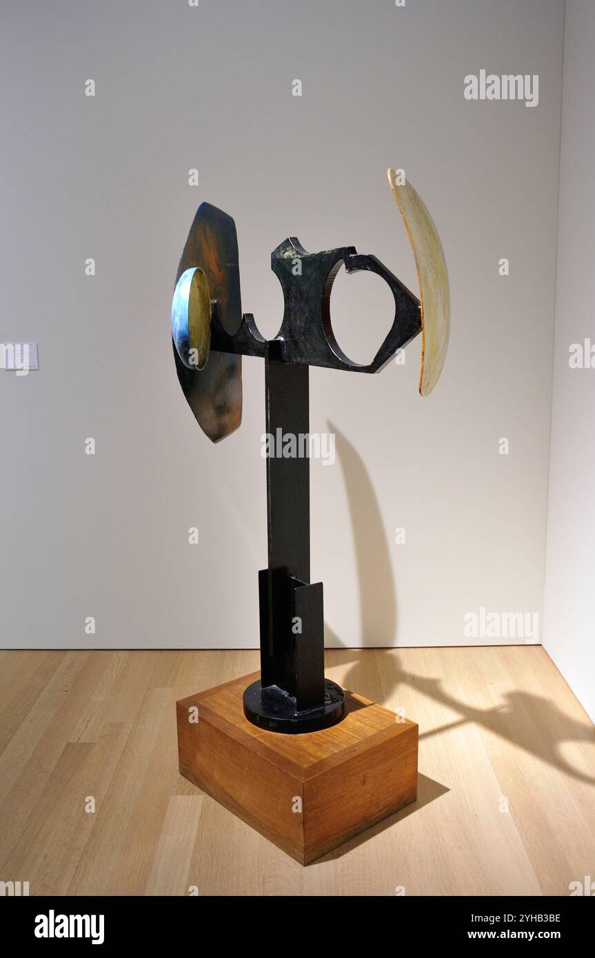 New York, USA. 08th Nov, 2024. Tanktotem X by David Smith (1960 ...