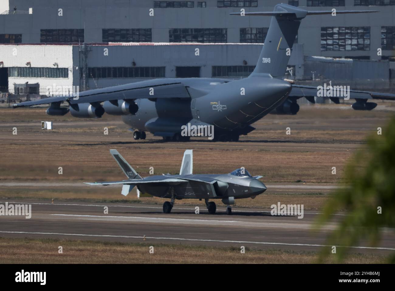**CHINESE MAINLAND, HONG KONG, MACAU AND TAIWAN OUT** J-20 stealth ...