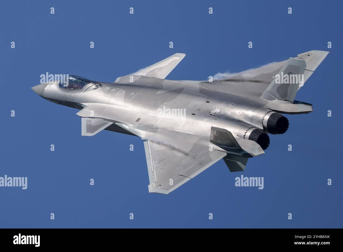 **CHINESE MAINLAND, HONG KONG, MACAU AND TAIWAN OUT** J-20 stealth ...