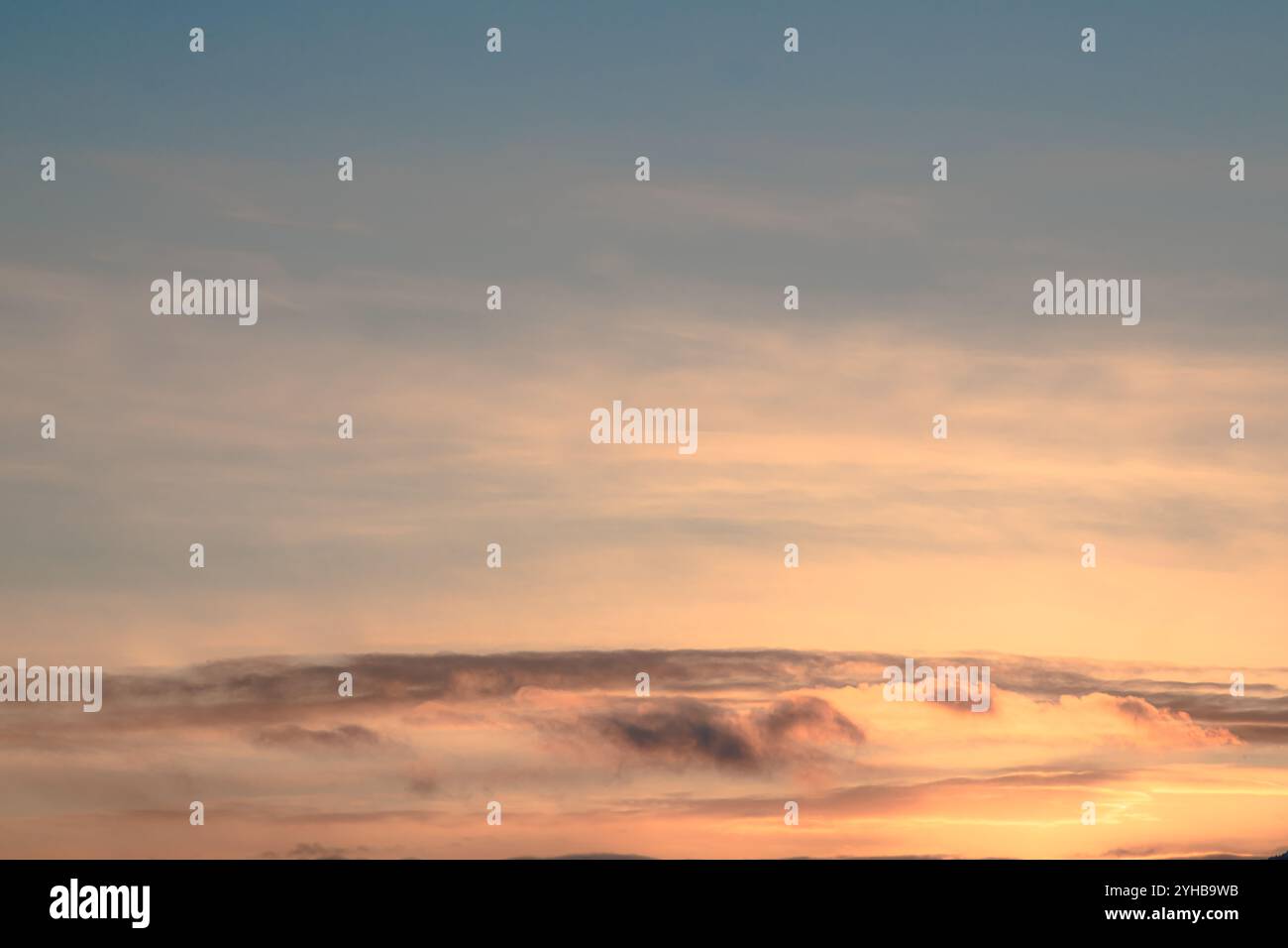 Pastel yellow wallpaper hi-res stock photography and images - Alamy