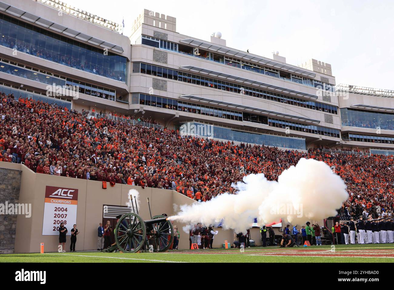 Blacksburg, USA. 09th Nov, 2024. November 9, 2024: Skipper the Cannon ...