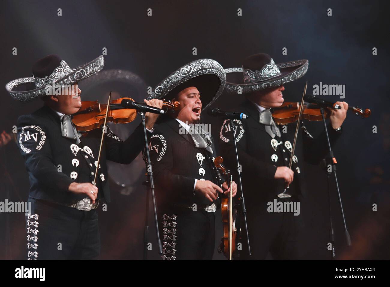 Mariachi vargas de tecalitlán hi-res stock photography and images - Alamy