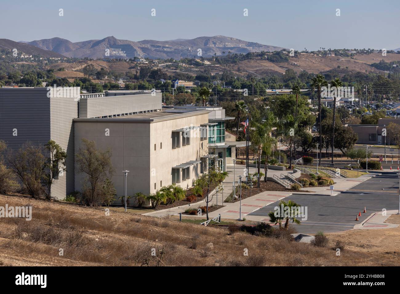 Afternoon winter sun shines on mountains and downtown Norco, California ...