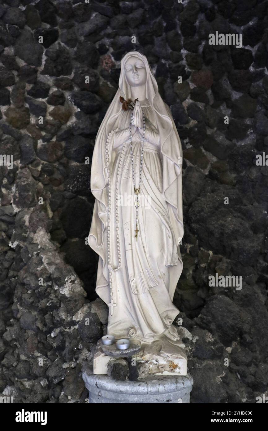 Statue di pilastri hi-res stock photography and images - Alamy