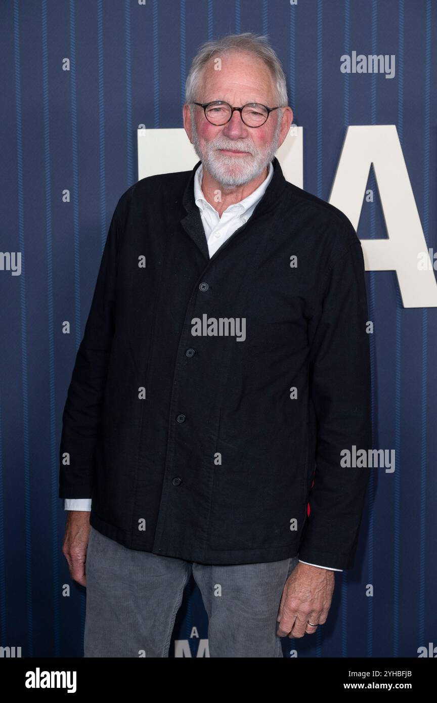 Man on the inside premiere hi-res stock photography and images - Alamy