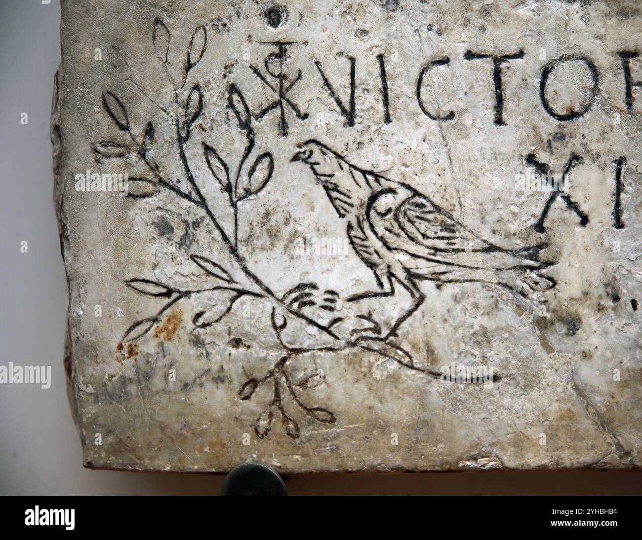 Paleochristian art dove hi-res stock photography and images - Alamy