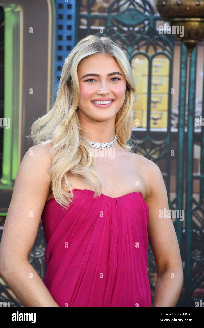 Los Angeles, California, USA 9th November 2024 Dancer Rylee Arnold ...