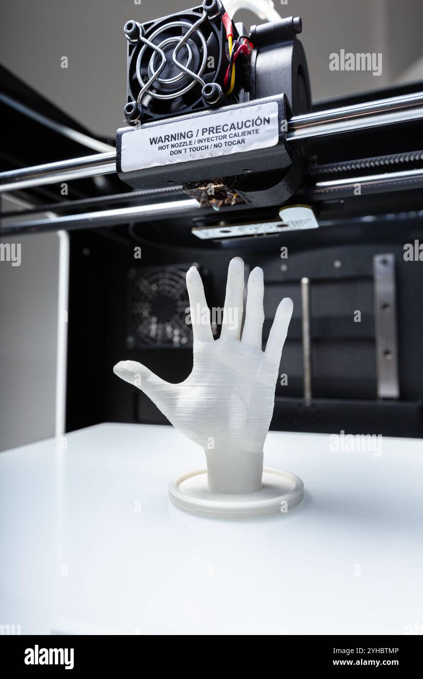 3d printing in progress Stock Photo - Alamy